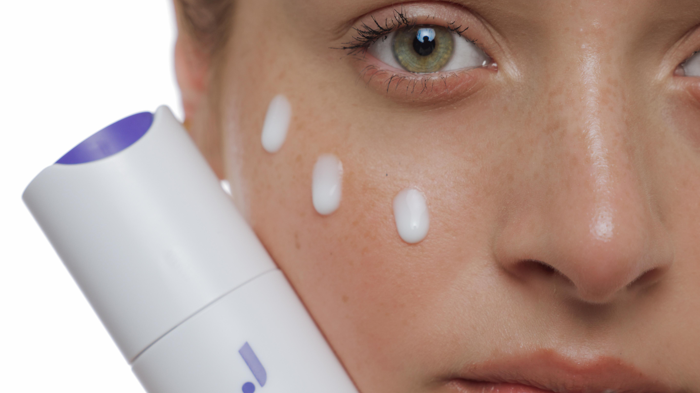 Bakuchiol serum: the natural alternative to retinol